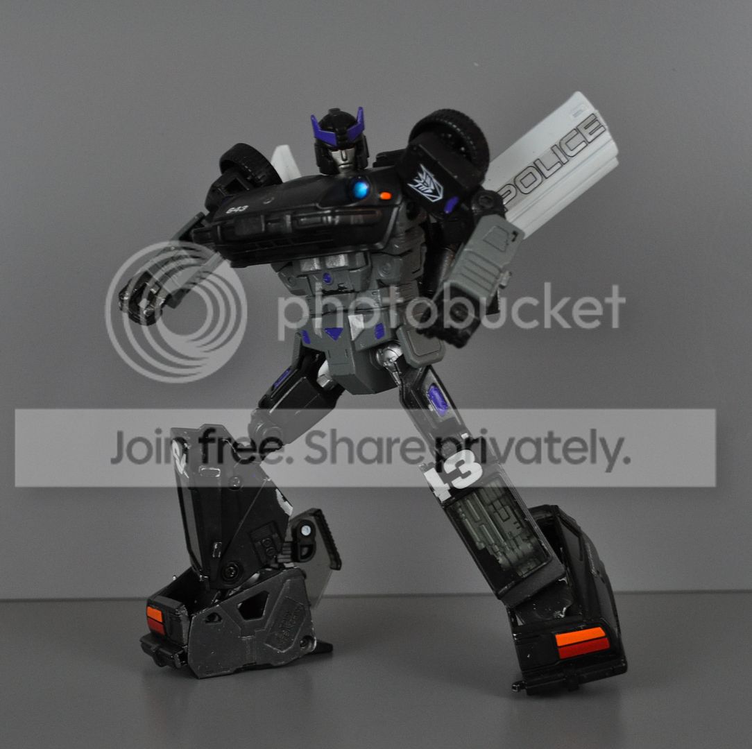 Minor/Repaint: - MP-17 into movie Barricade | TFW2005 - The 2005 Boards