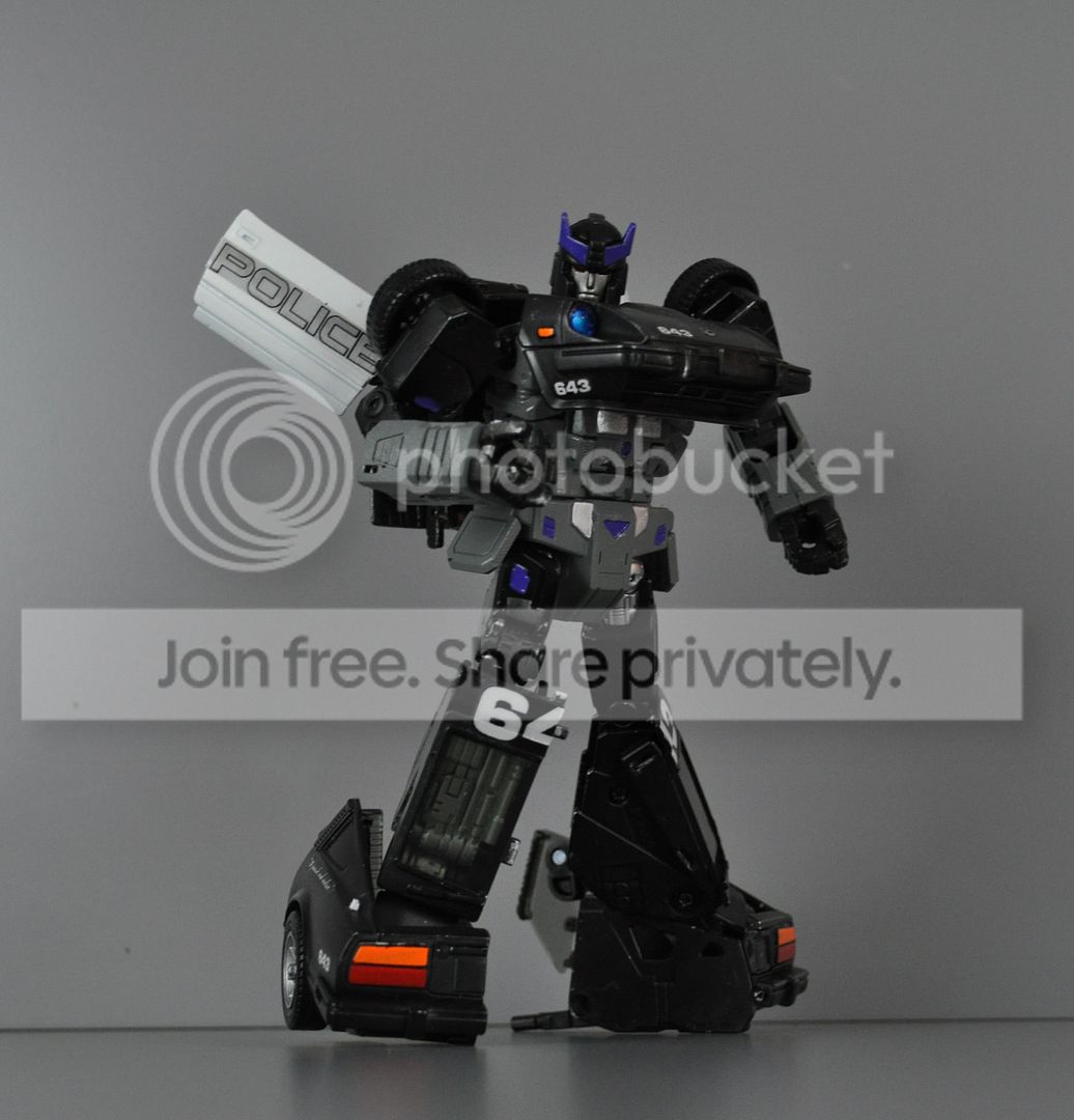 Minor/Repaint: - MP-17 into movie Barricade | TFW2005 - The 2005 Boards